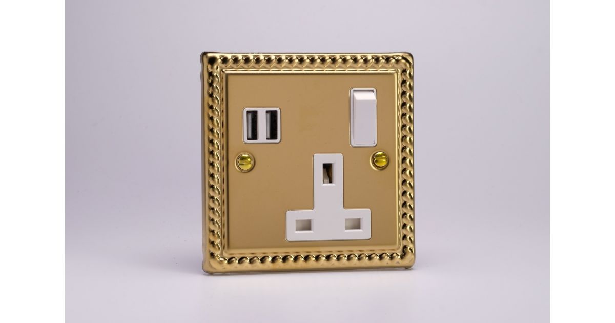 XG4U2SW: 13A Socket + USB, 1 Pole, Classic Georgian Brass