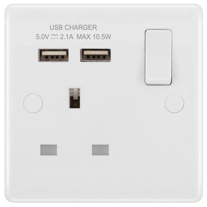 821u2: 13A Socket With USB, Nexus, White, Charger
