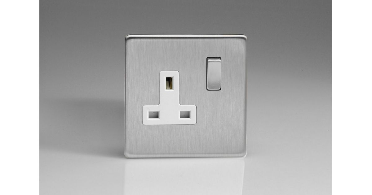XDS4WS: 13A Socket, 2 pole, screwless brushed steel
