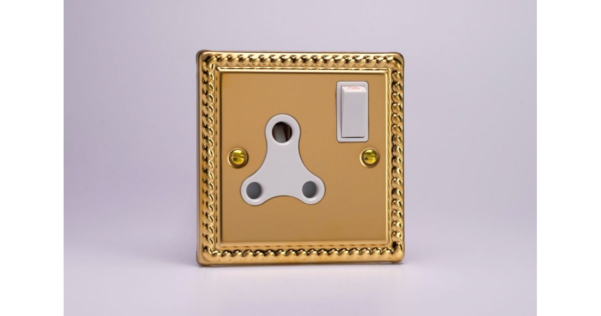 XGRP15AW: 15A Round Pin Socket, classic georgian brass