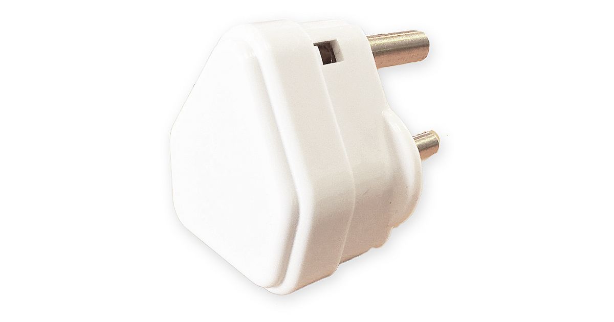 6053: 2A Round 3 Pin Plug, BS546 : Lyvia Electrical