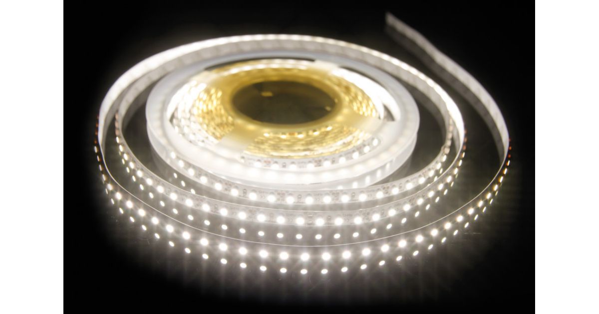 ILSTWHIA356E: 3528 SMD 12v 8mm LED Tape, 5m Reel, 4000K