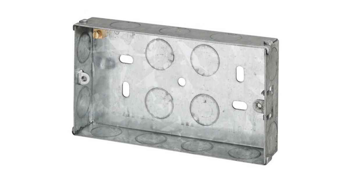 8852: 47mm Metal Back Box, 2 Gang : Lyvia Electrical