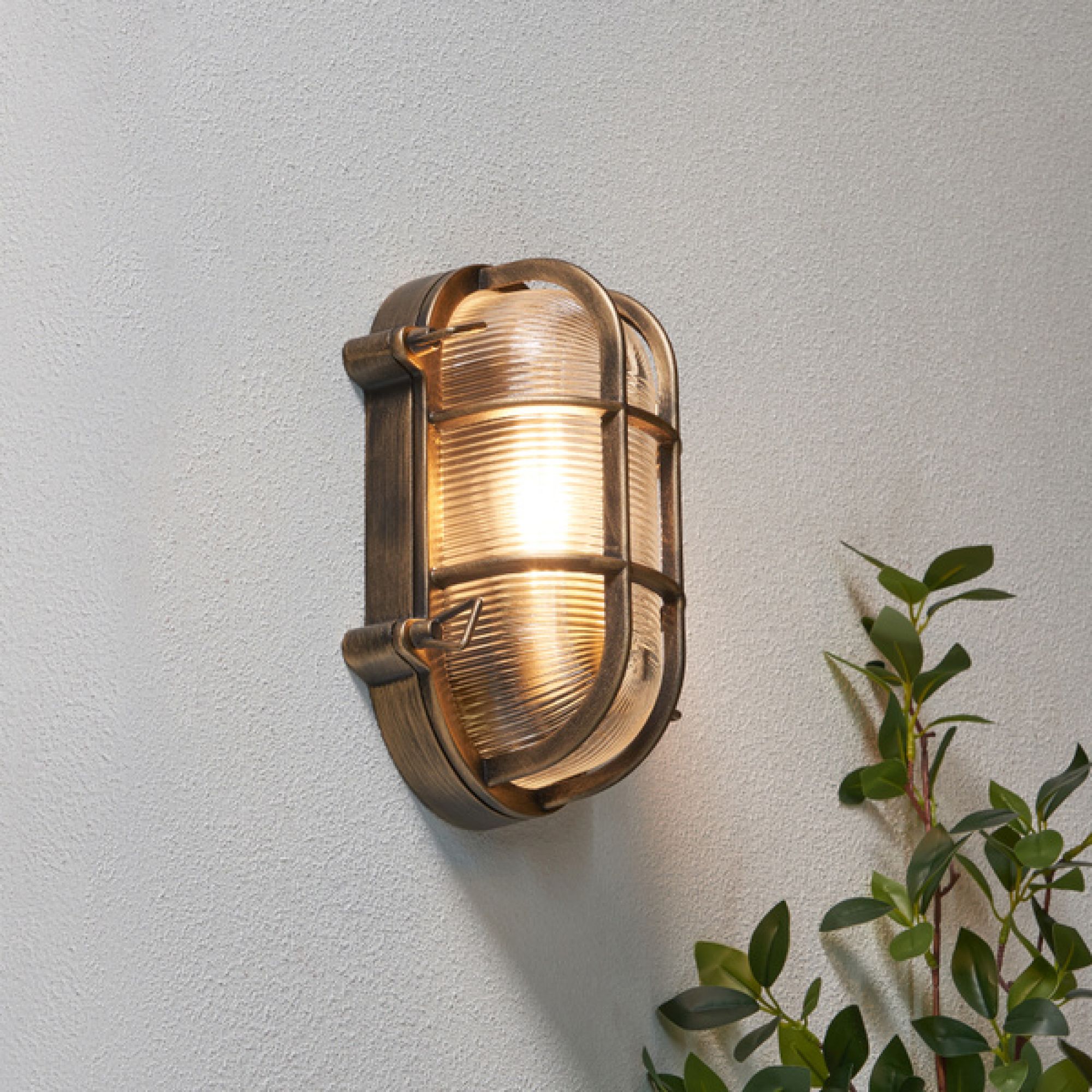 ZN-44230-GLD: Davey Bulkhead, IP44, Gold : Zink
