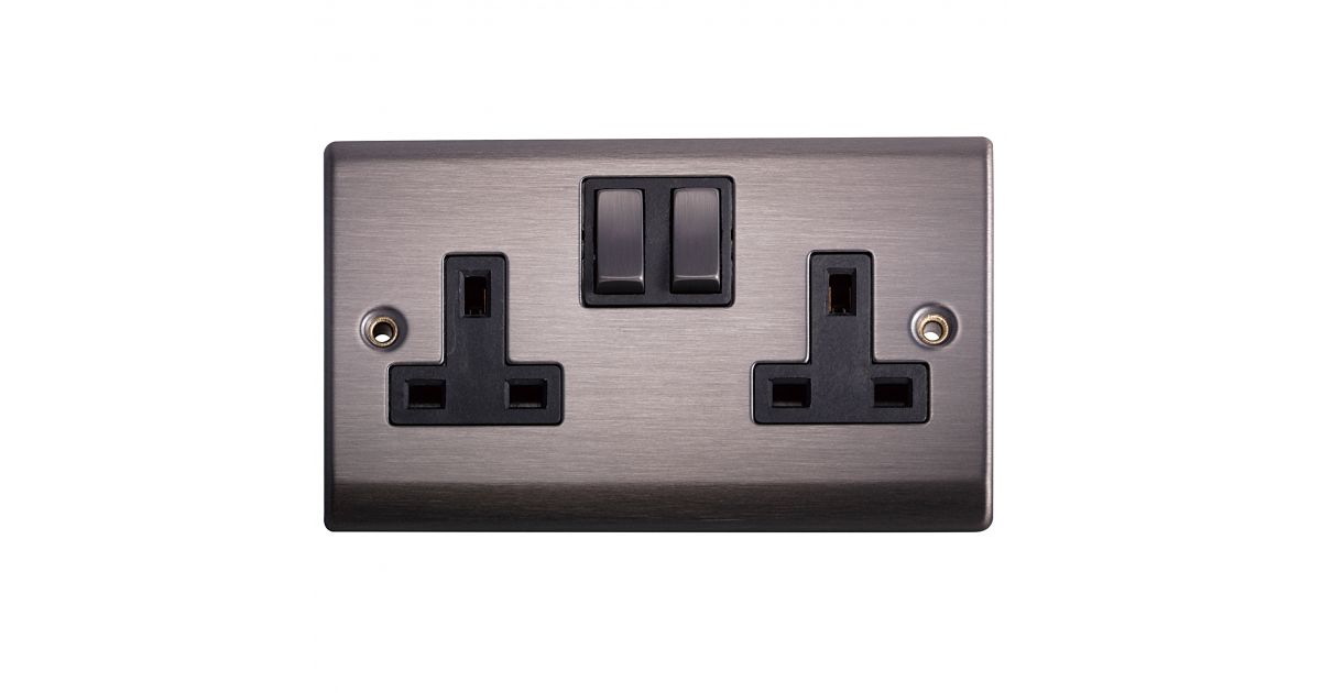 8865SLT: Double Wall Socket, 13 amp, 2 gang, switched