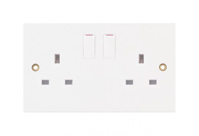 Double White Wall Socket Outlet (13 amp, 2 gang, switched, LG9098) - £2.51