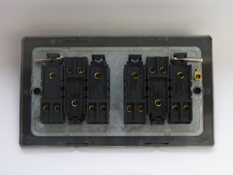 XDI96S: Light Switch, 10A, 6-gang, 2-way, screwless iridium