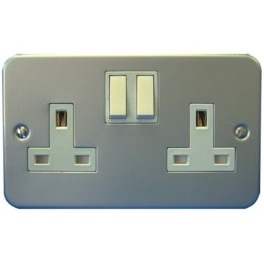 4439: Metal Clad Double Socket, 2 Gang, 13A, Switched