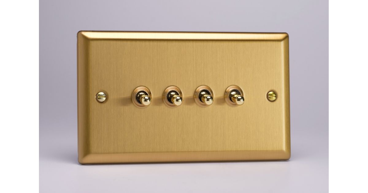 XBT9: Quad Toggle Switch, 10A, 4-Gang, 2-Way, Classic