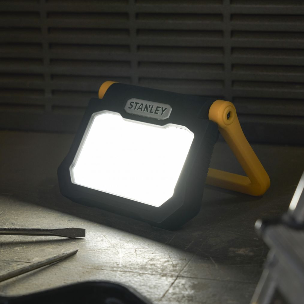 SXLS50118E: 15w LED Work Light, IP54, 5700K, Rechargeable