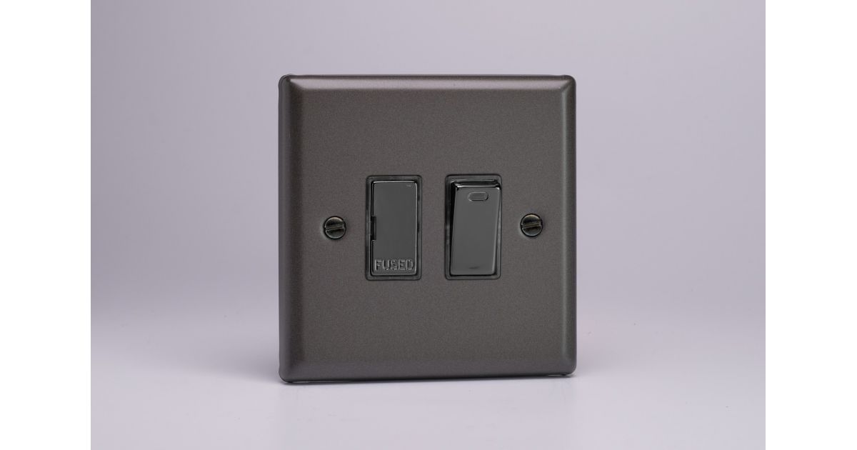 XP6ND: Switched Fused Spur + Neon, Classic Graphite 21