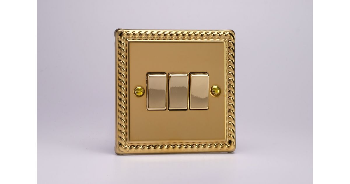 XG3D: Triple Light Switch, 10A, 3-Gang, 2-Way, Classic