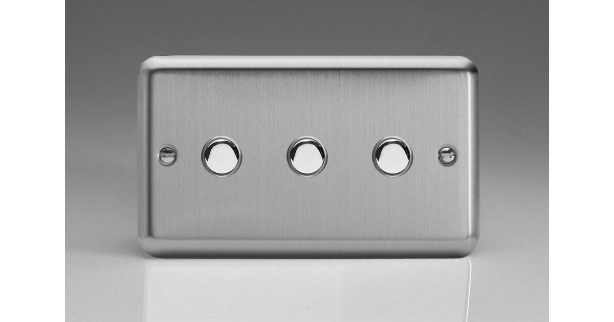 XSM3: Triple Momentary Switch, 6A, 3-Gang, Classic Matt