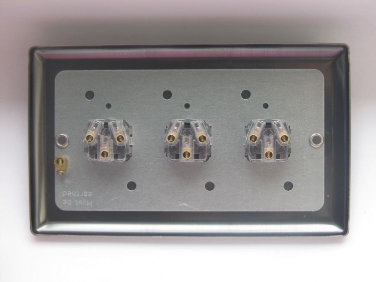 XCP3: Triple Push Switch, 6A, 3-gang, 2-way, classic mirror