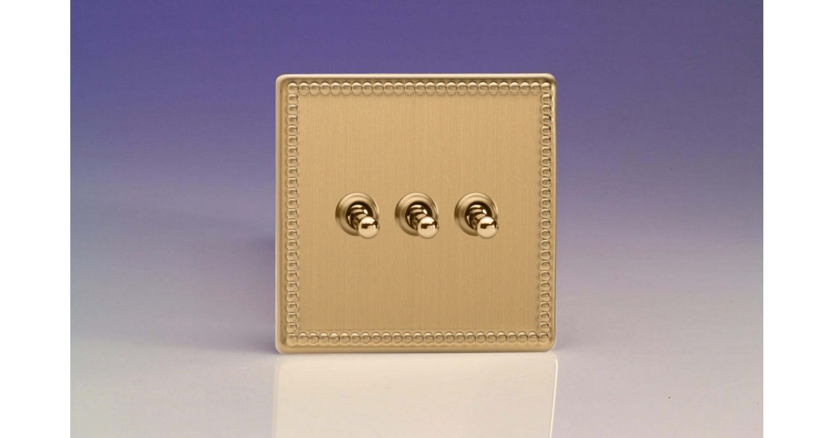 XDYT3S.JB: Triple Toggle Switch, 10A, 3-gang, 2-way, jubilee