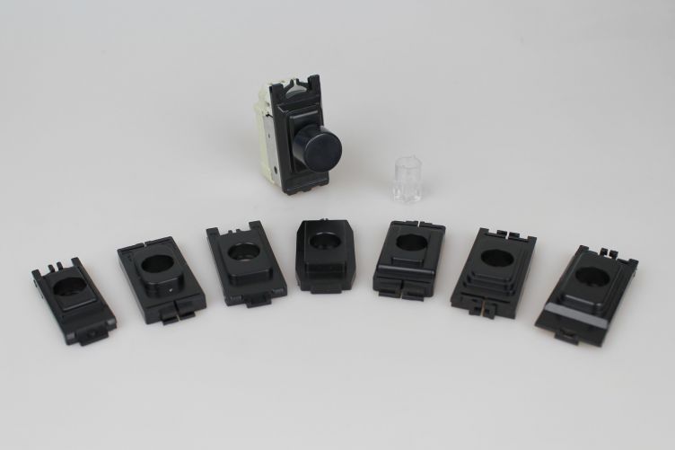 GJM100B.MG: V-Pro Smart Multi-Grid Dimmer, Black, 120w Max